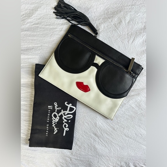 Alice + Olivia | Bags | Alice Olivia By Stacey Bendet Stace Face Janis ...